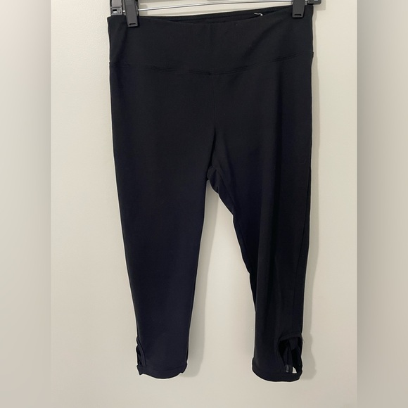 Balance Collection | Pants & Jumpsuits | Balance Collection Capri Yoga ...